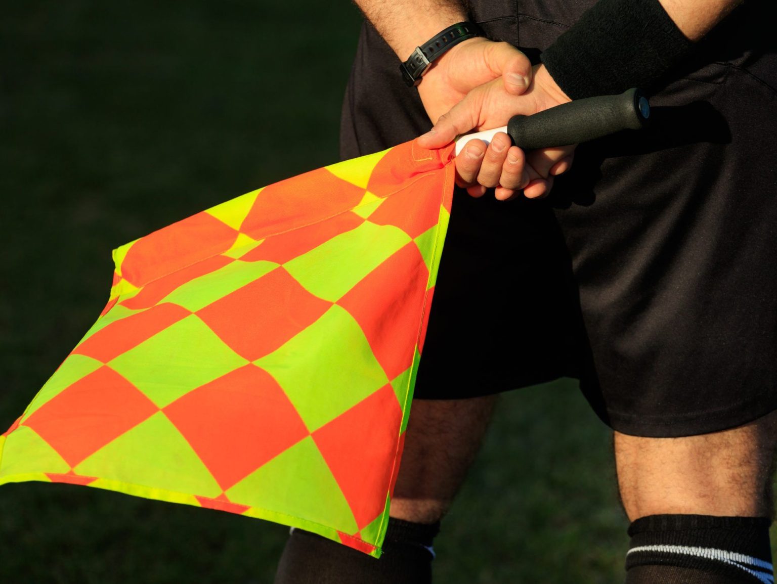 L'évolution de l'arbitrage dans le monde du football: Hors-jeu, Vidéos ...