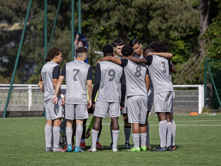 Football : Maîtriser les Stratégies Mentales du Football - Footsider