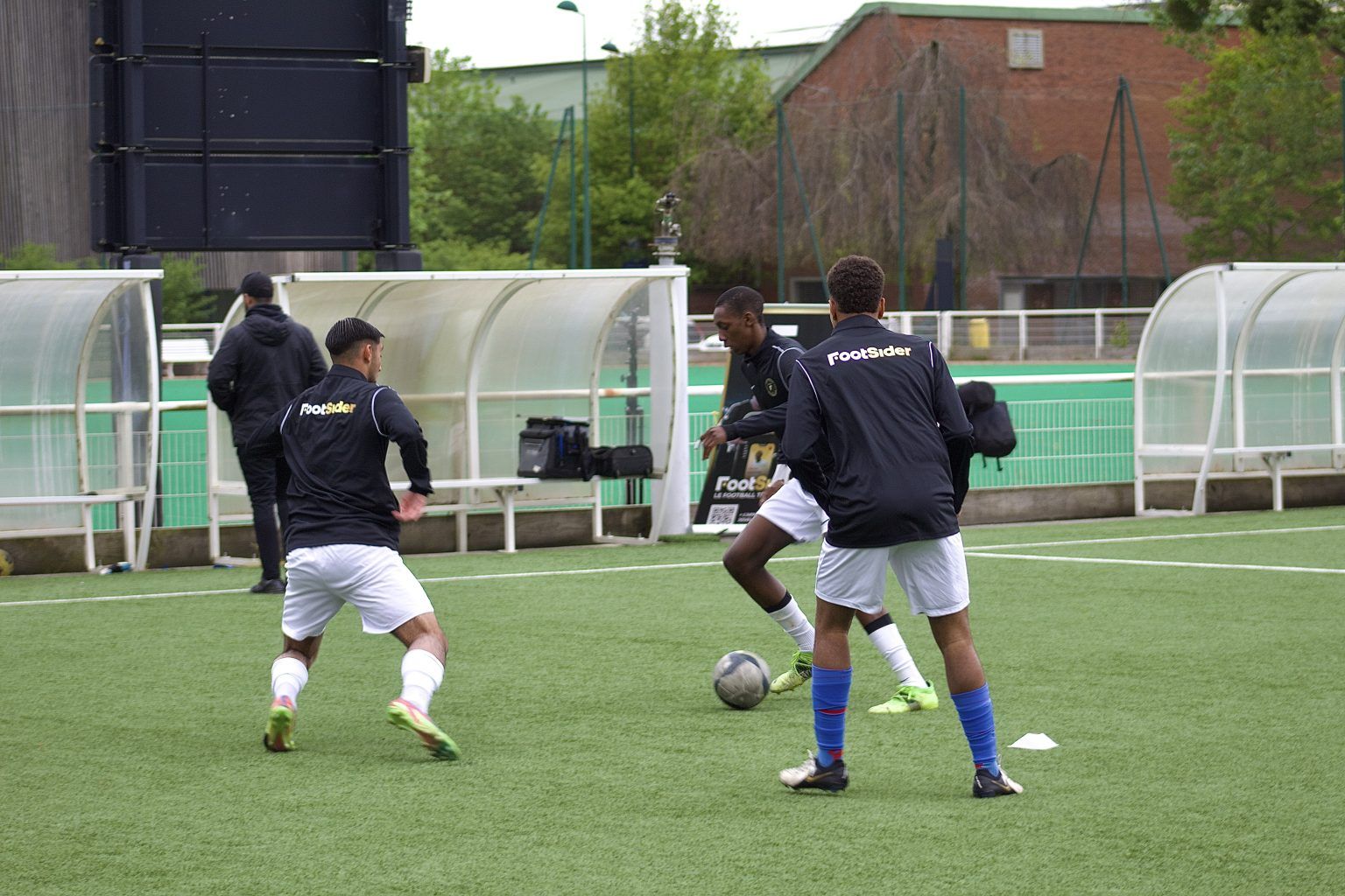 Le Jeu de Position au Football : Guide Complet pour les Jeunes Joueurs - Footsider