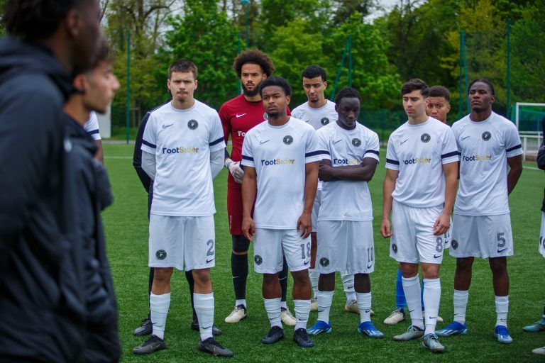 Saison 2024/2025 : Les catégories d'âges dans le football - Footsider